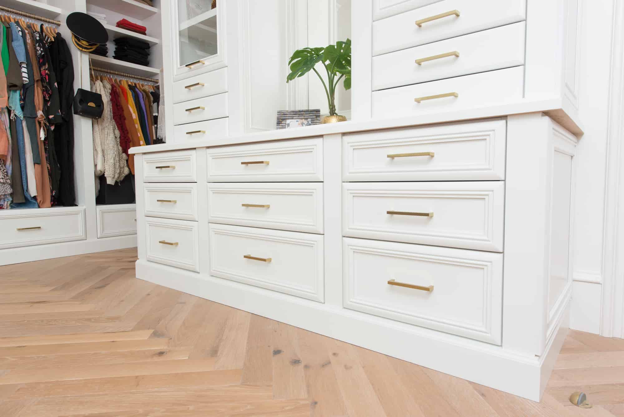 Luxury Closets - Classy Closets