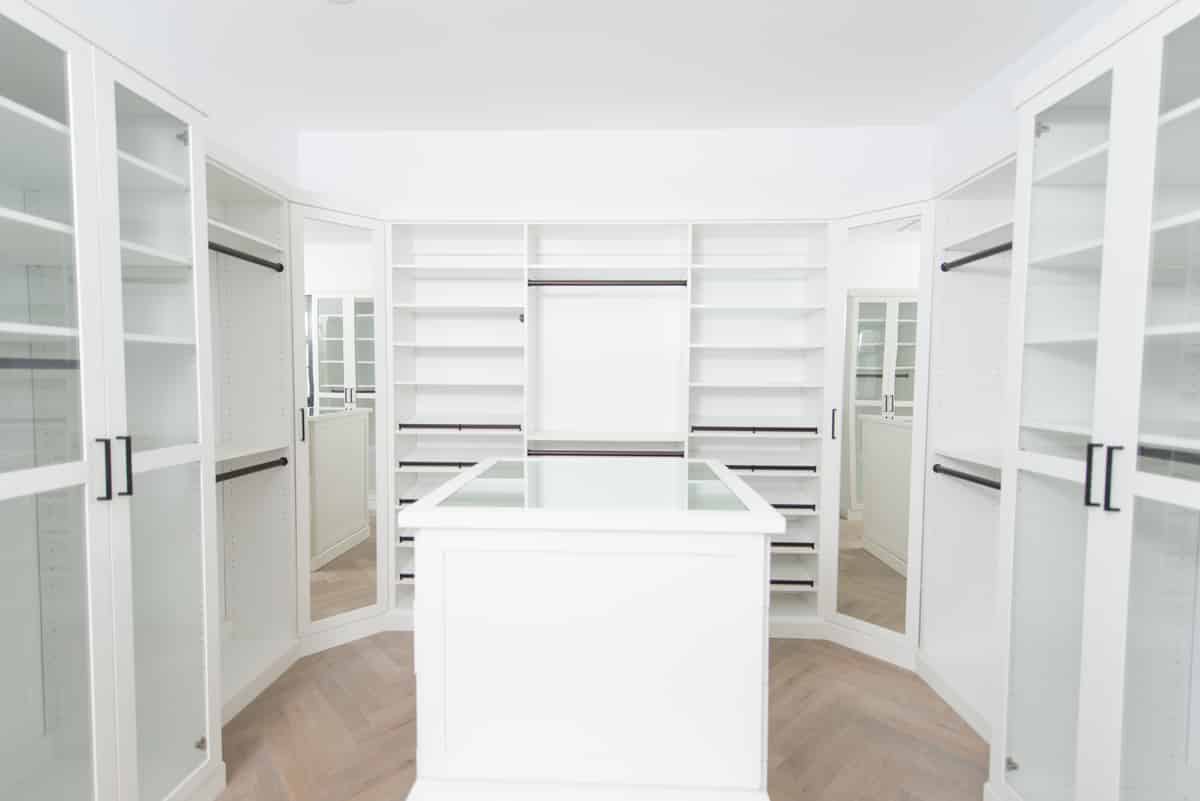 Luxury Closets - Classy Closets