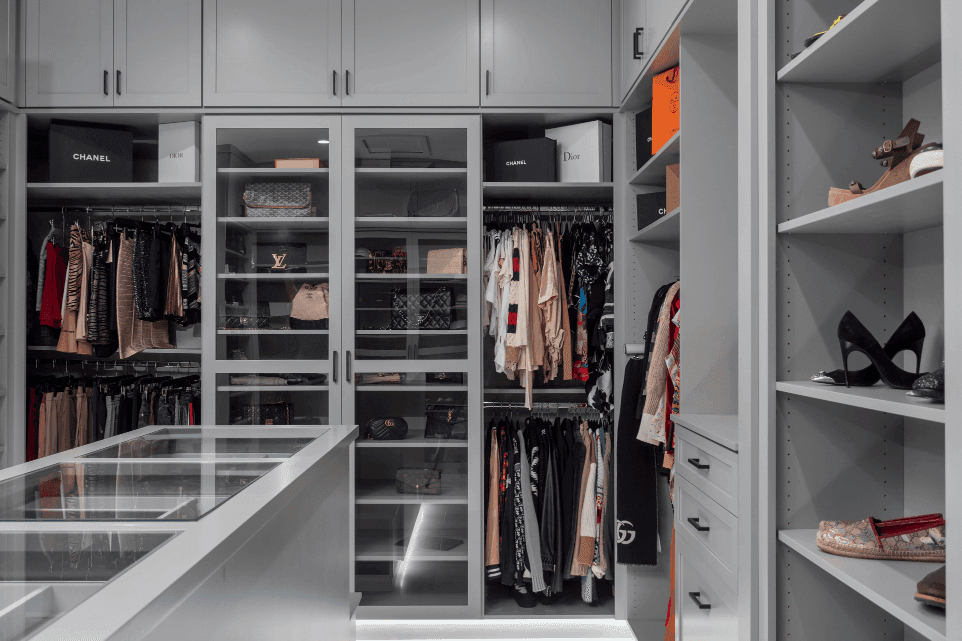 Materials and finishes - Classy Closets