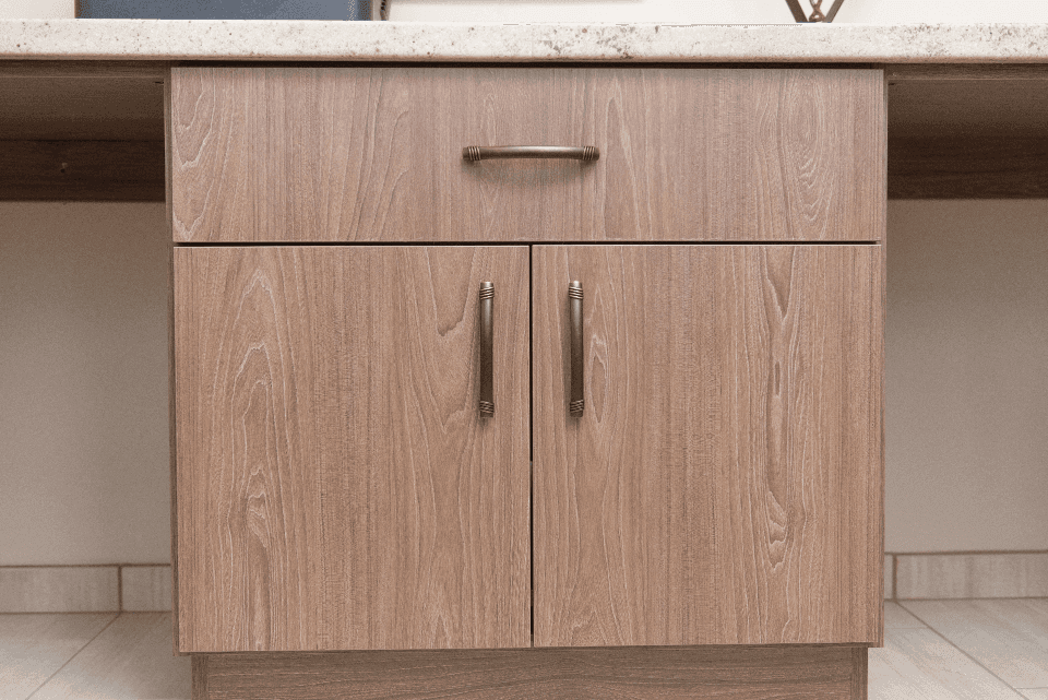 Materials and finishes - Classy Closets
